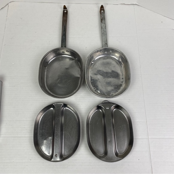 Dining | Vintage Us Army Mess Kits Wwii Era Leyse 1944 Agm Co 1945 ...